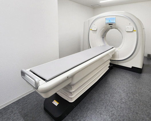 富士フイルムヘルスケアと千葉大学、次世代CT装置「フォトンカウンティングCT」の臨床有用性を評価する共同研究を開始 | 映像情報Medical